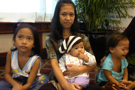 The Plight of the Single Mothers - Tina in Manila